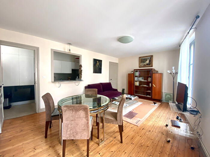 Appartement à louer - Poitiers, Centre-ville - 4 pièces - 3 chambres