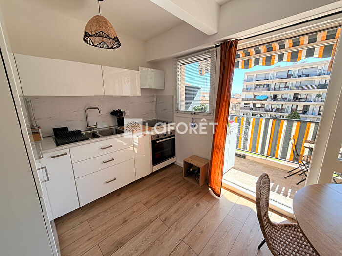 Appartement 2 pièces à louer - Cannes, Prado, République