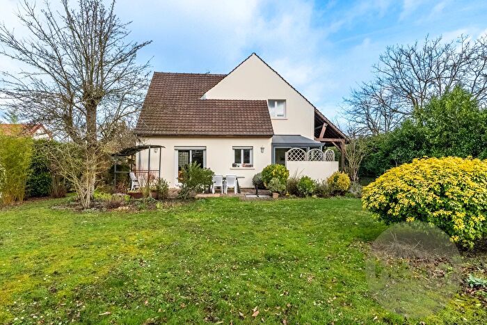 Maison à vendre - Jouars-Pontchartrain - 7 pièces - 5 chambres