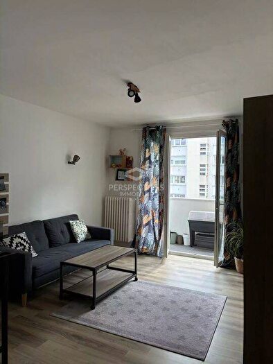 Appartement à louer - Saint-Étienne - 3 pièces - 2 chambres