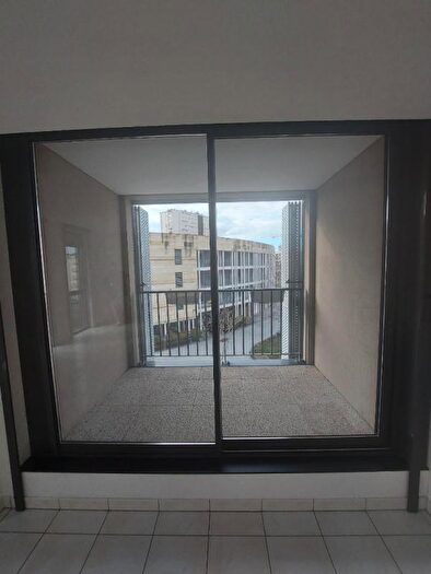 Appartement à louer - Mérignac, Centre-ville - 4 pièces - 3 chambres