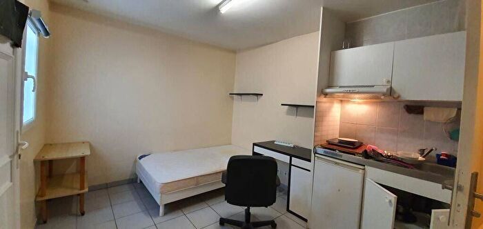 Centre Ville Ouest, Villejuif - Appartement 1 pièce à louer