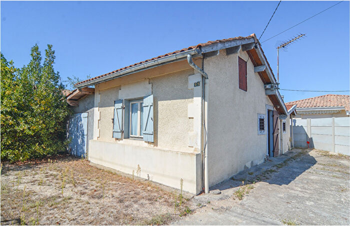 Saint-Médard-en-Jalles, Centre-ville : Maison 2 pièces à vendre