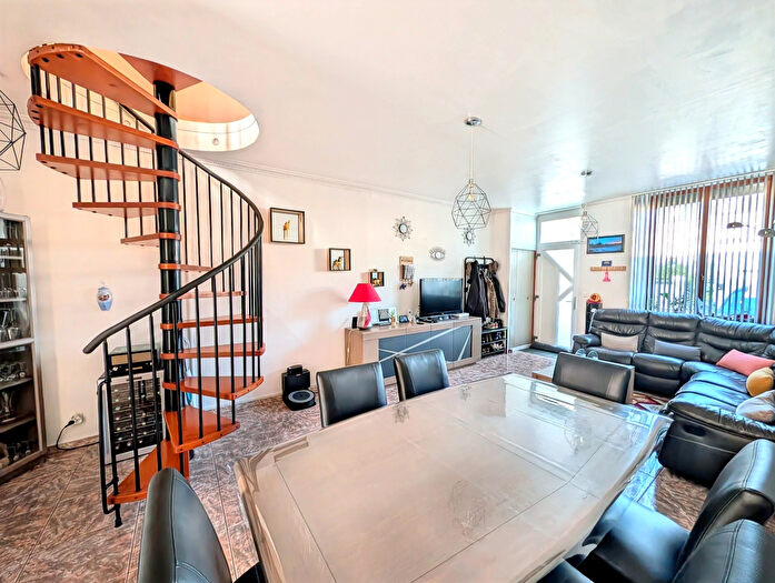 Maison à vendre - Douai, Faubourg de Béthune - 5 pièces - 3 chambres