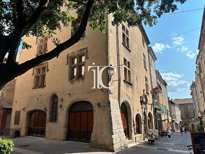 Aubenas, Centre-ville : Appartement 4 pièces à vendre