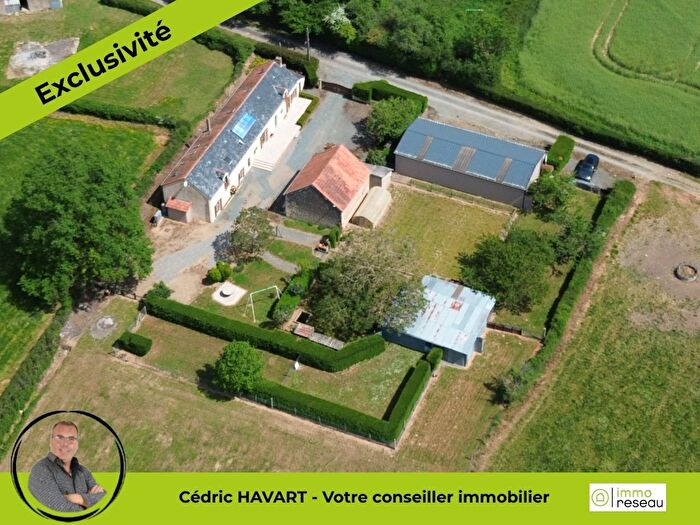 Maison 7 pièces à Saint-Chartier, à vendre