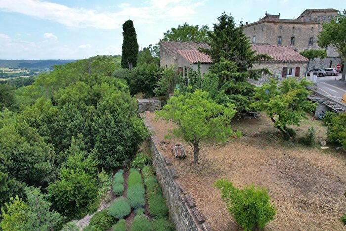 Maisons à vendre et appartements à louer - 1