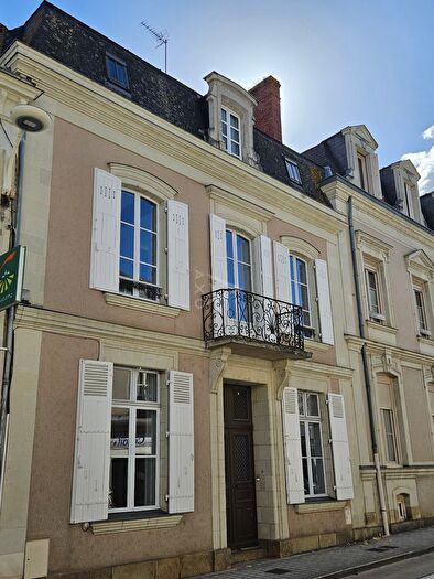 Maison 6 pièces à Le Lion-d'Angers, à louer
