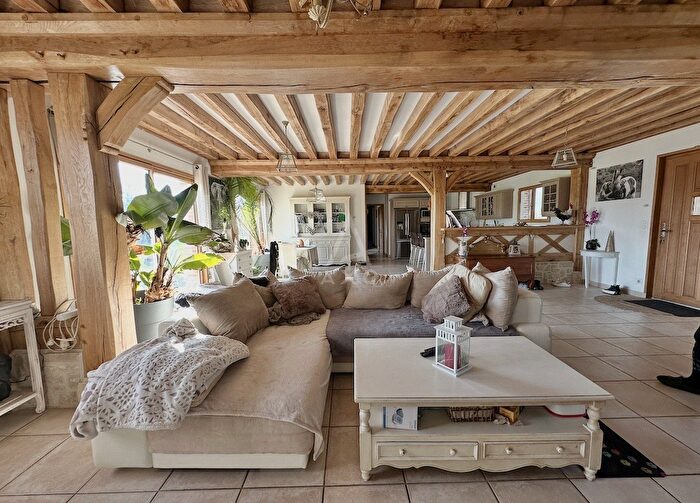 Maison à vendre - Verneuil-sur-Avre - 11 pièces - 5 chambres