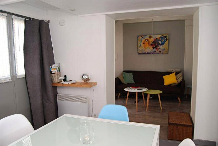 Appartement à louer - Paris ème arrondissement - 2 pièces - 1 chambre