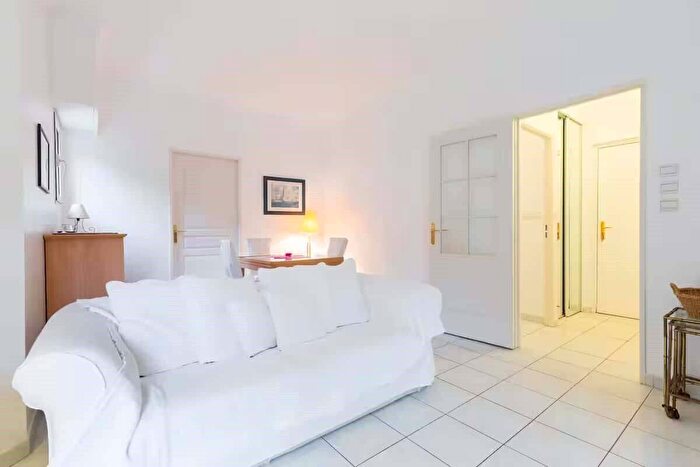 Appartement à louer - Saint-Jean-Cap-Ferrat - 3 pièces - 1 chambre