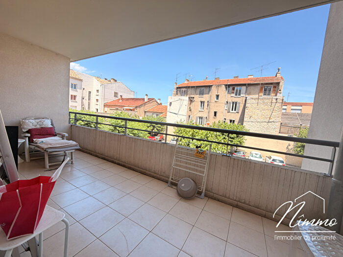 Appartement 2 pièces à Nîmes, Placette, à vendre