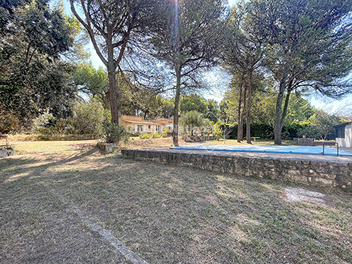 Maison 5 pièces à Noves, à vendre