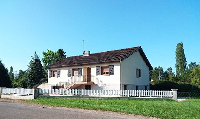 Maison à vendre - Lamarche-sur-Saône - 5 pièces - 2 chambres