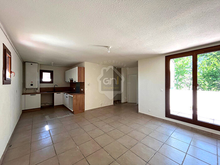 Appartement à louer - Arles, Trinquetaille - 3 pièces - 2 chambres