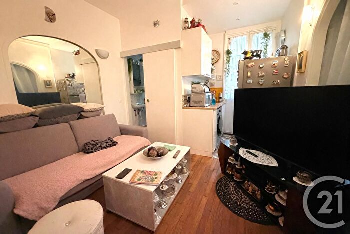 Appartement à vendre - Saint-Ouen, Centre-ville - 2 pièces - 1 chambre