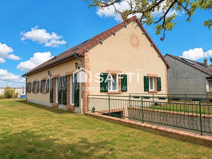 Maison 8 pièces à Saint-Étienne-sur-Suippe, à vendre