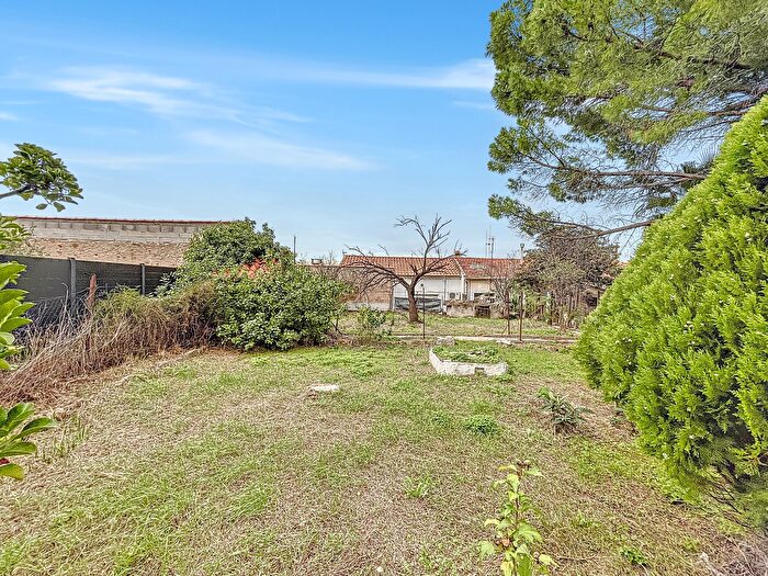Maisons à vendre et appartements à louer - 1