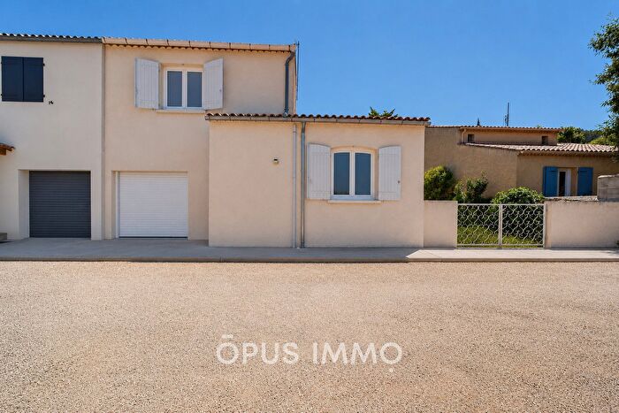 Maison 4 pièces à vendre - Orange, Colline, Etang