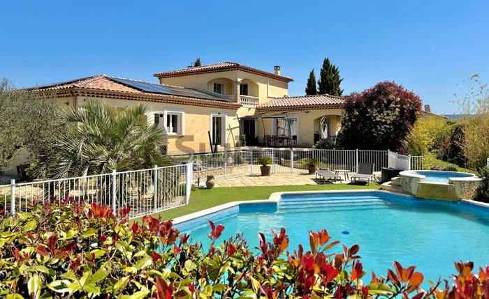 Maison 7 pièces à postalCode, à vendre