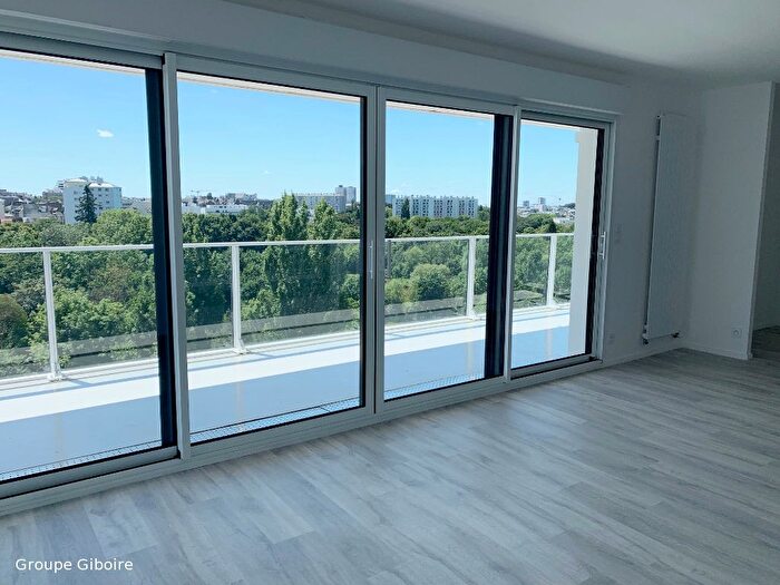 Appartement à louer - Quartiers Nord-Est, La Motte Brûlon - 3 pièces - 2 chambres