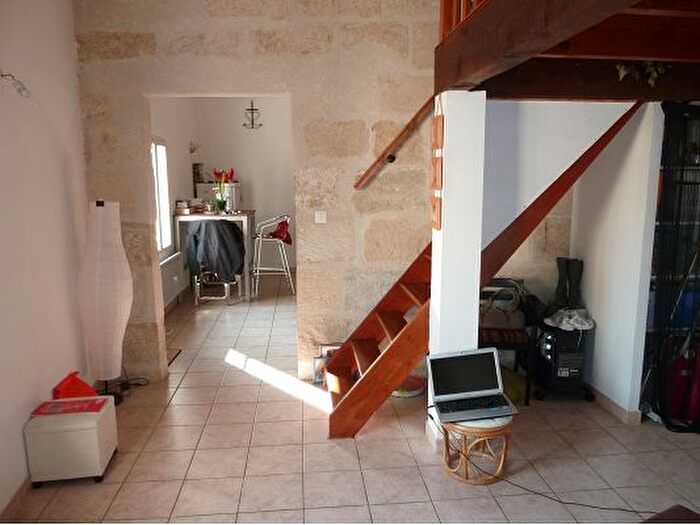 Appartement à louer - Aimargues - 2 pièces - 1 chambre