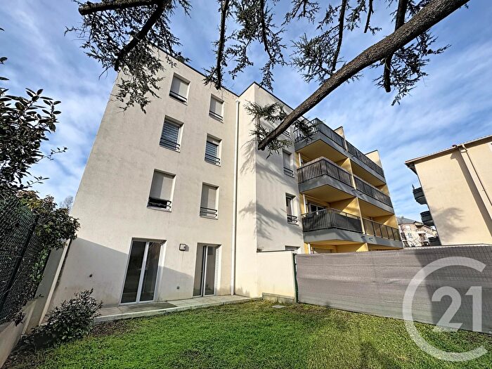 Appartement à vendre - Décines-Charpieu, La Soie Montaberlet - 3 pièces - 2 chambres