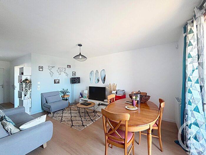 Brétigny-sur-Orge, Cendrennes, Bois de Châtres : Appartement 3 pièces à vendre