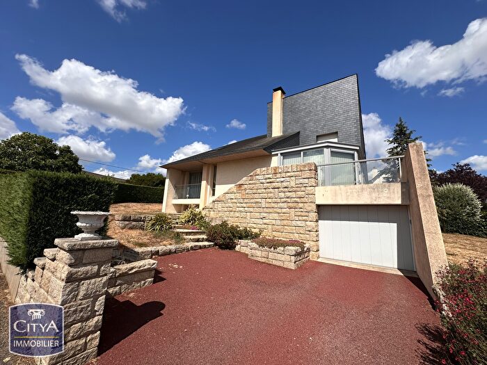 Maison 9 pièces à vendre à Laval, Les Pommeraies