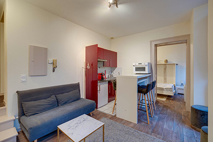 Appartement à louer - Évian-les-Bains - 2 pièces - 1 chambre