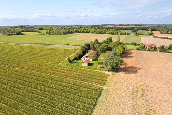 Maison à vendre - Seissan - 6 pièces - 4 chambres