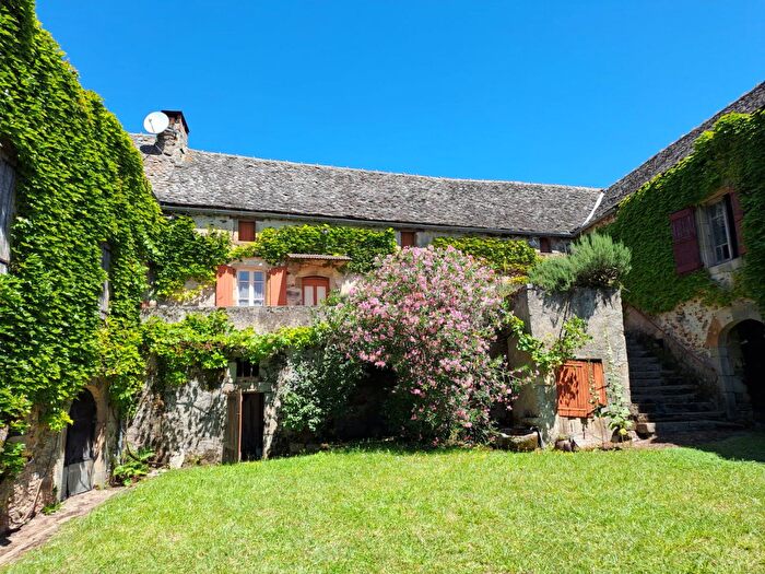 Saint-André-de-Najac : Maison 5 pièces à vendre
