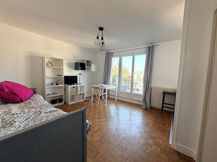 Appartement à louer - Jules Guesde Montesy, Issy-les-Moulineaux - 1 pièce