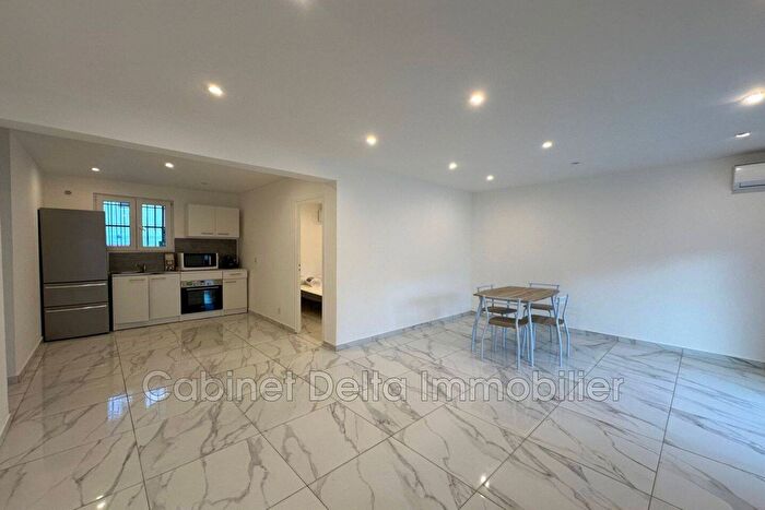 Appartement à louer - Lery, La Seyne-sur-Mer - 3 pièces - 2 chambres