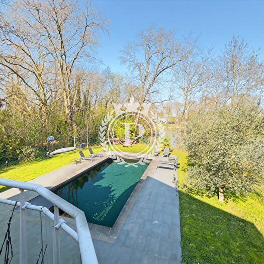 Sucy-en-Brie, Gare, Noyers, Berges de Sucy - Maison 8 pièces à vendre