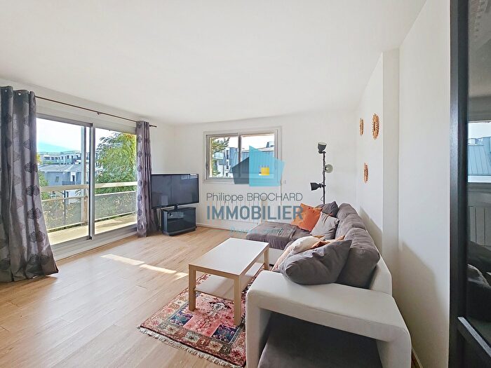 Appartement à vendre - Le Raincy - 3 pièces - 2 chambres