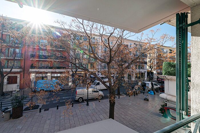 Appartement à vendre - Cagnes-sur-Mer, Centre-ville - 3 pièces - 2 chambres