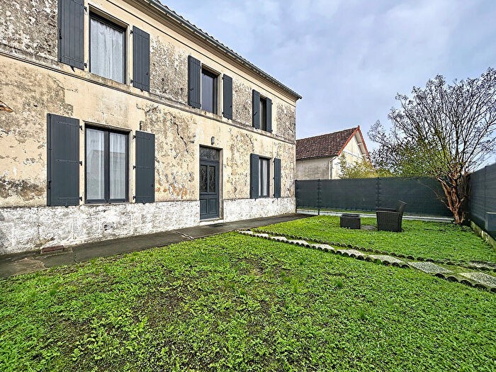 Maison à vendre - Tonnay-Charente - 4 pièces - 2 chambres