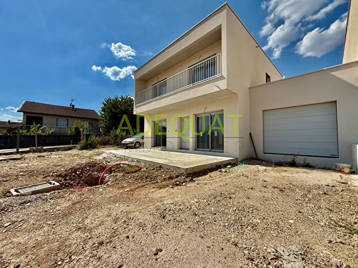 Maison à vendre - Saint-André-le-Gaz - 5 pièces - 4 chambres