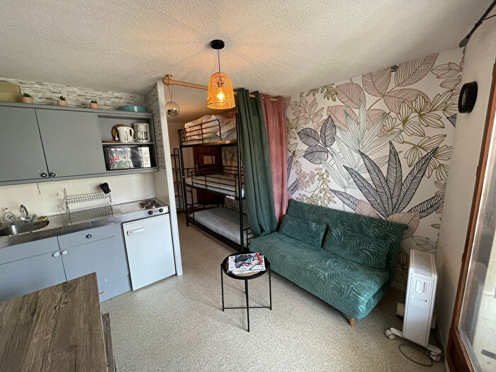 Appartement à vendre - Laveissière - 1 pièce