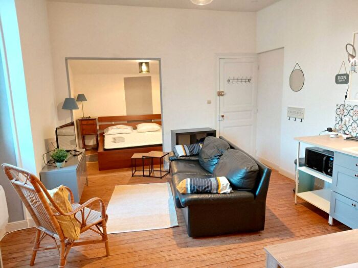 Appartement à louer - Saint-Germain-de-Lusignan - 1 pièce