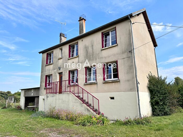 Maison à vendre - Saint-Maurice-aux-Riches-Hommes - 8 pièces - 7 chambres