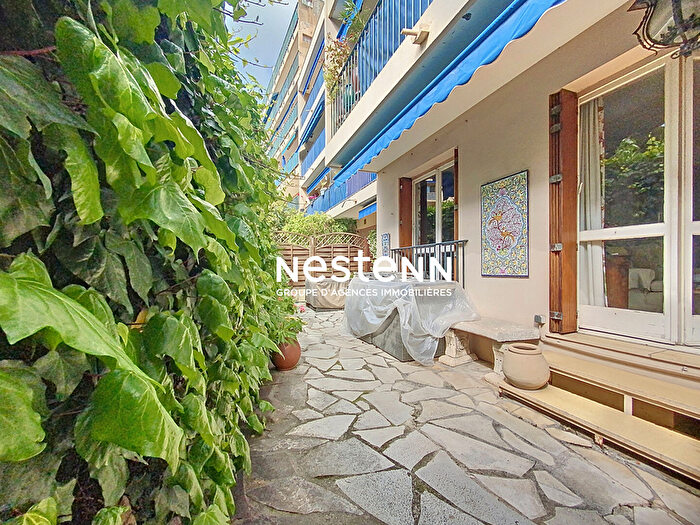 Appartement à vendre - Vallauris, Golfe Juan, Vieux Port - 3 pièces - 1 chambre