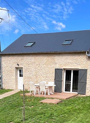 Maison 4 pièces à Neuvy-en-Dunois, à louer