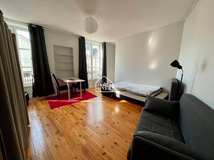 Appartement à louer - Pillerie-Bootz, Laval - 1 pièce - 1 chambre