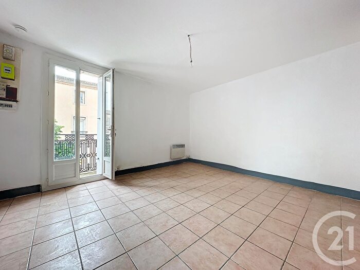 Maisons à vendre et appartements à louer - 1