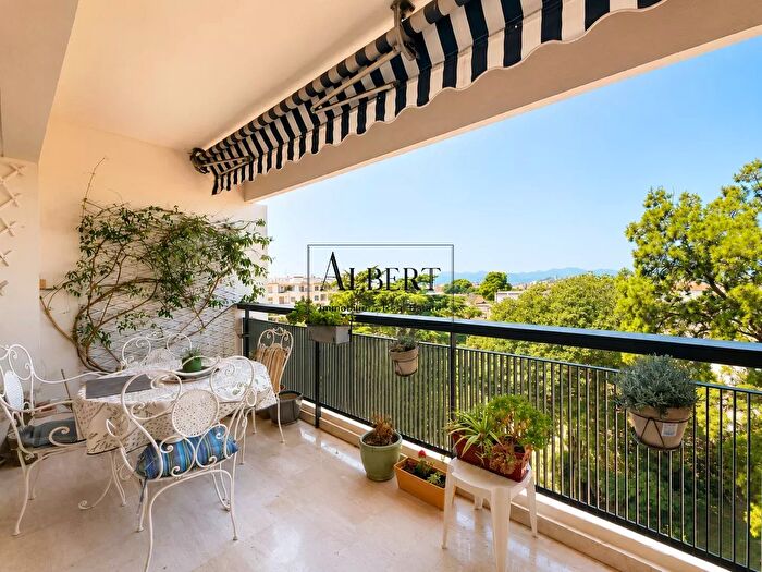 Appartement 3 pièces à Cannes, Californie Pezou, à vendre