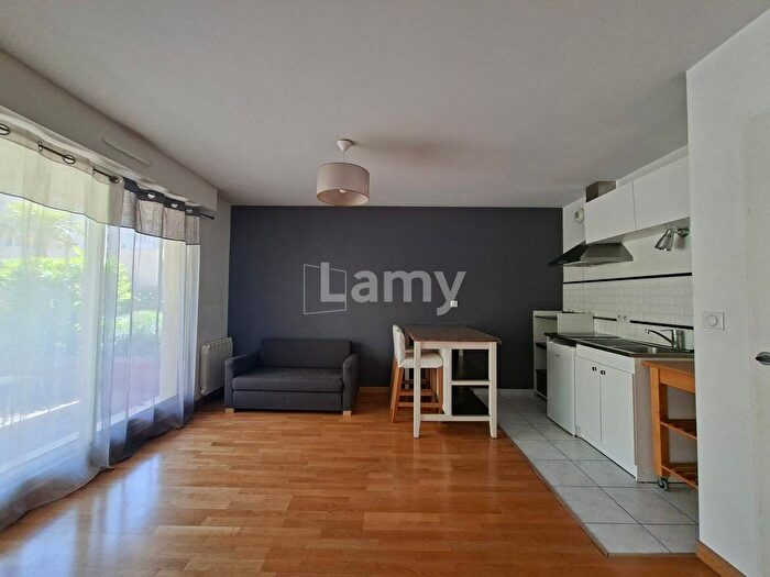 Centre Ville, Reims : Appartement 1 pièce à louer
