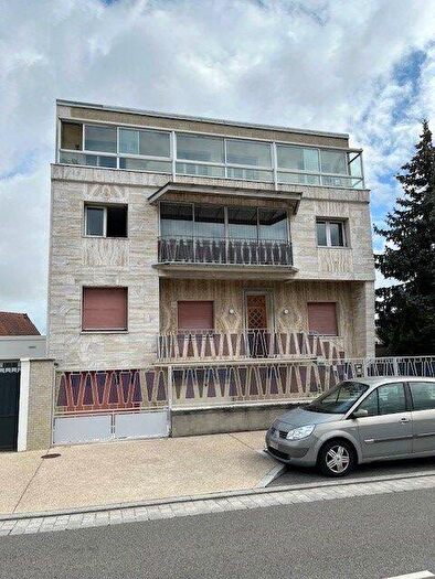 Appartement à louer - La Chapelle Saint Jean, Bois-dArcy - 2 pièces - 1 chambre