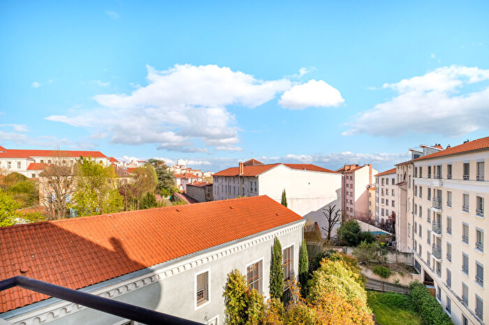 Appartement à vendre - Lyon e , Croix Rousse Ouest - 2 pièces - 1 chambre
